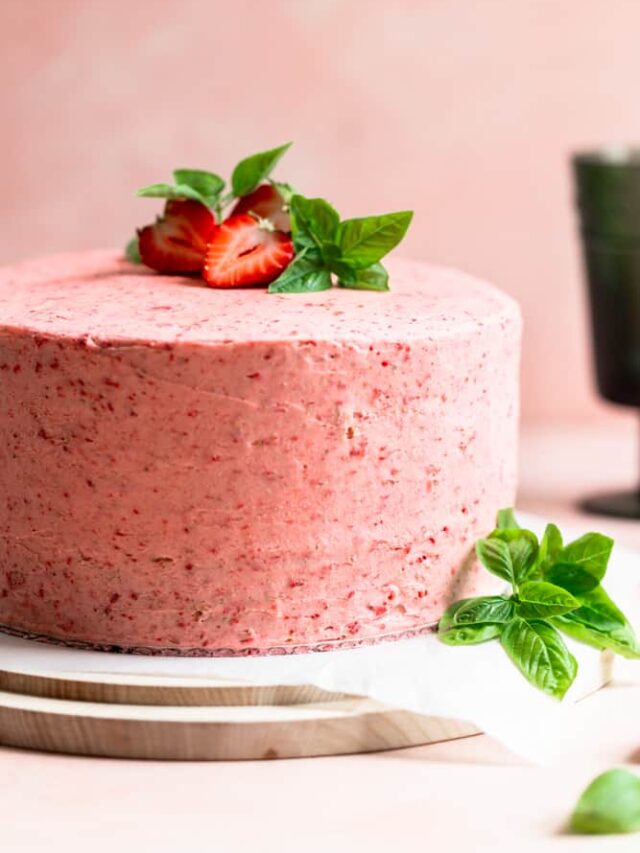 Strawberry Basil Layer Cake Recipe - Frosting & Fettuccine