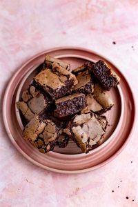 30 Minute Fudgy One-Bowl Brownies - Frosting and Fettuccine
