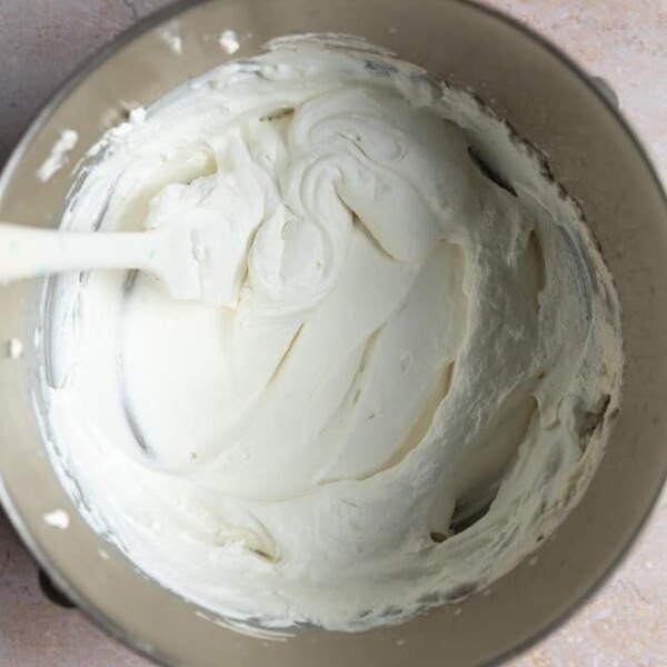 3 Minute Airy Chantilly Cream - Frosting and Fettuccine