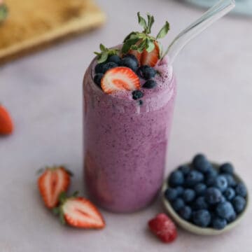 2 Minute Frozen Fruit Smoothie (No Banana) - Frosting and Fettuccine