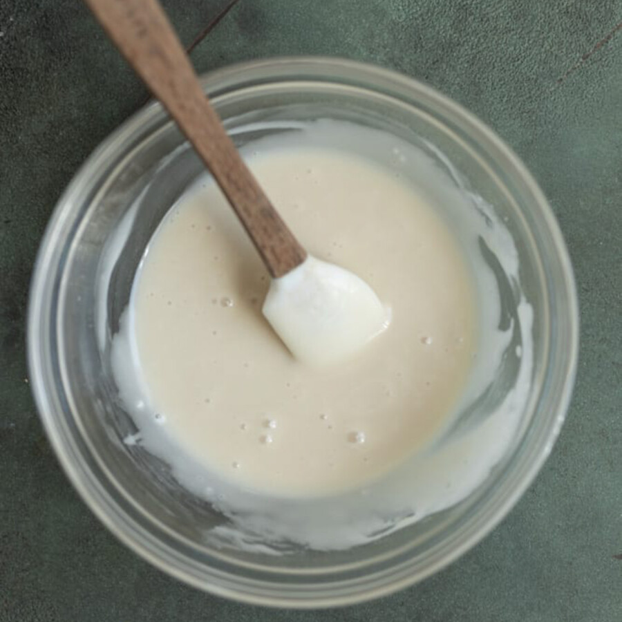 One Minute Easy Maple Glaze For Cake - Frosting and Fettuccine