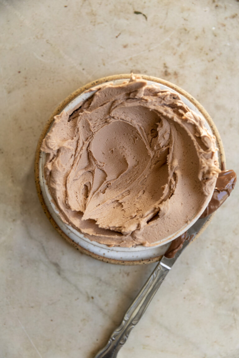 Thick Nutella Frosting (You Can Pipe!) - Frosting and Fettuccine