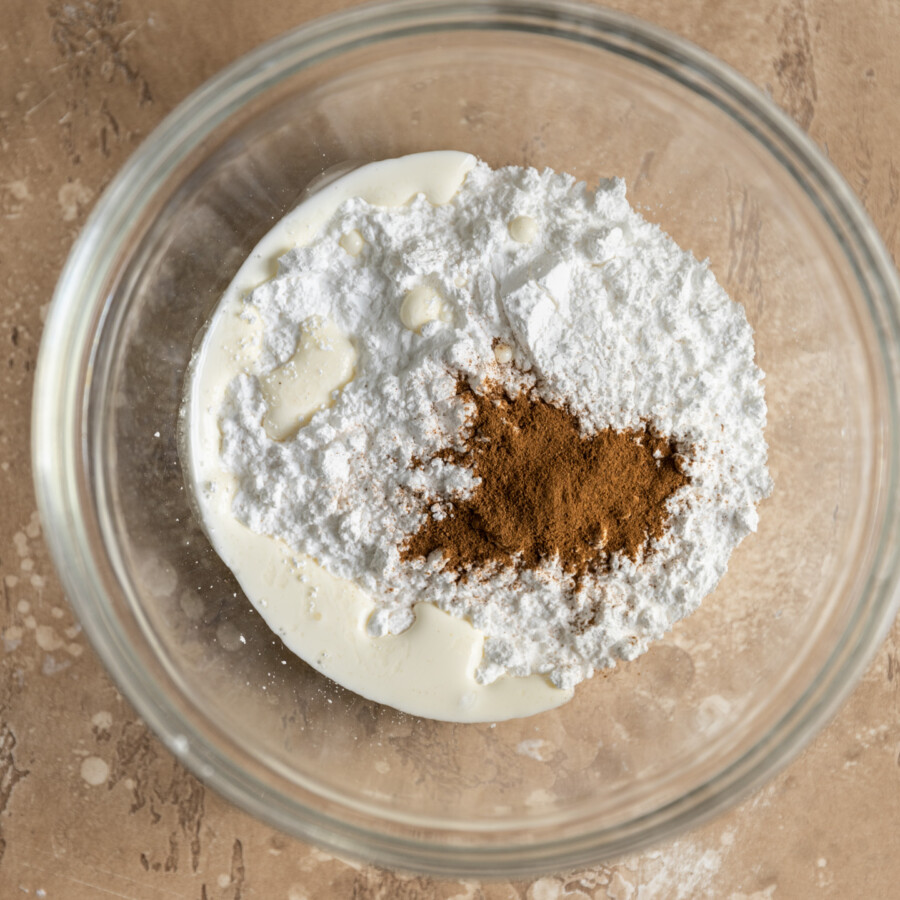 1 Minute Cinnamon Glaze For Cake - Frosting and Fettuccine