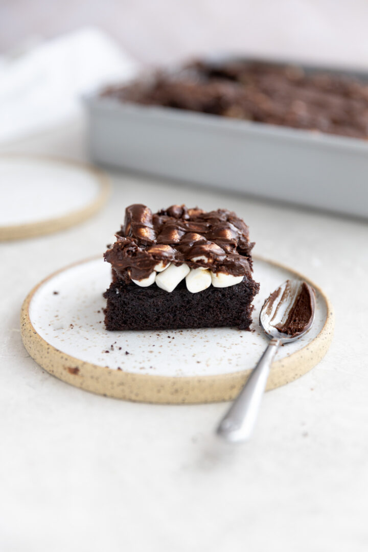 Easy Mississippi Mud Cake From Scratch - Frosting and Fettuccine