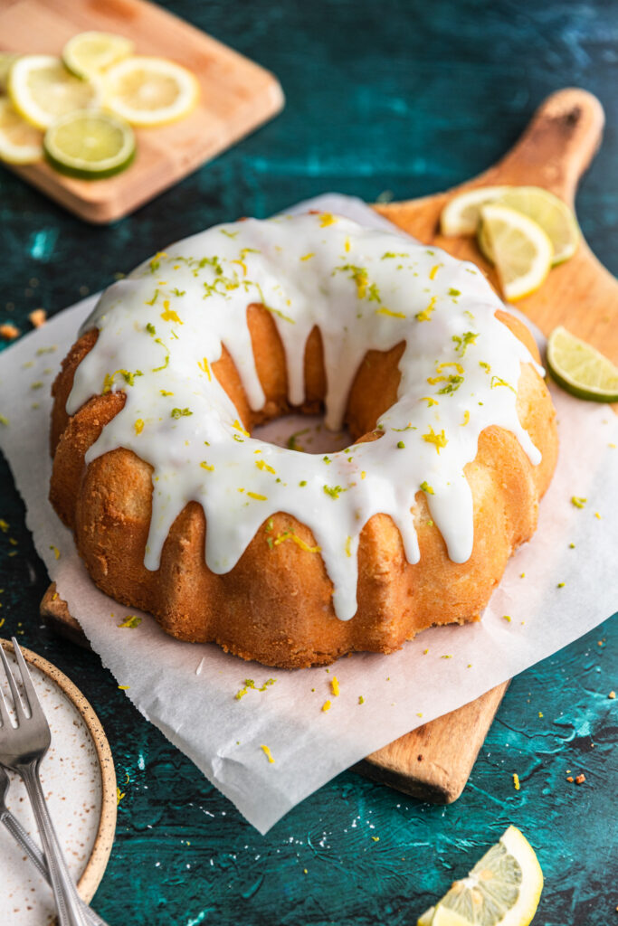 Moist & Easy 7 UP Pound Cake - Frosting and Fettuccine